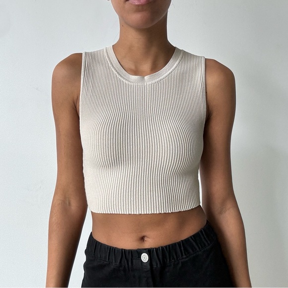 Babaton | Tops | 2xs Ribbed Babaton Aritzia Crop Top | Poshmark